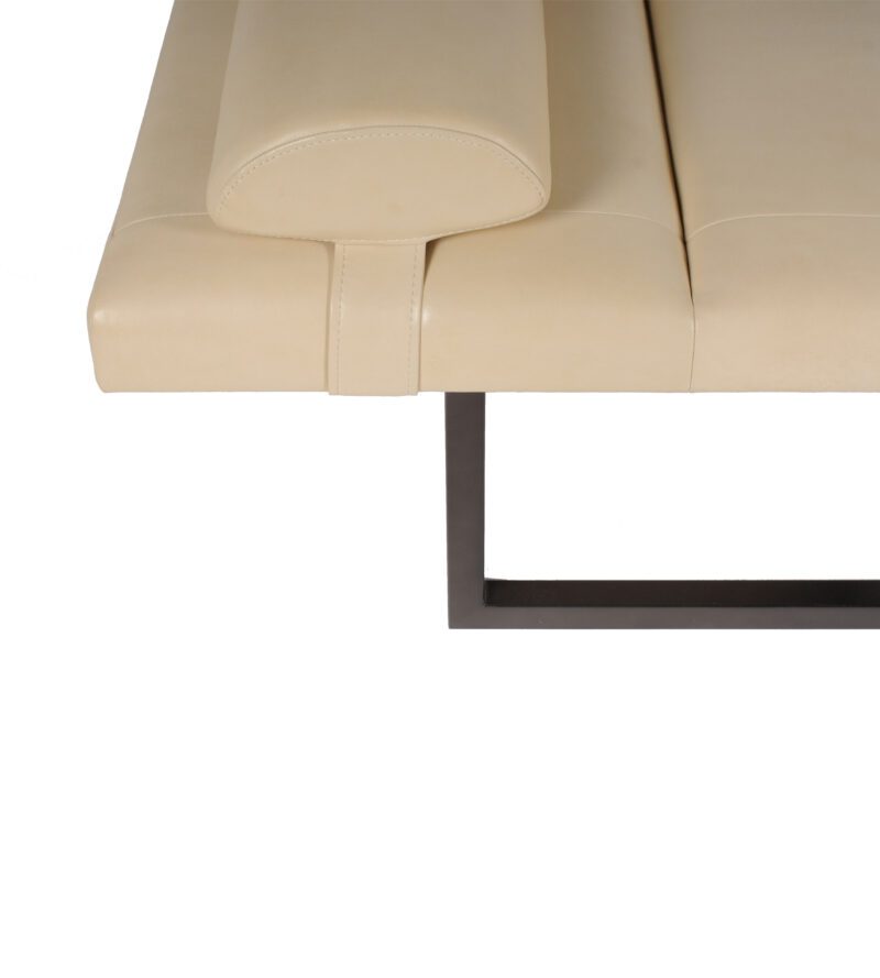 Cozy Bench - Eric Brand